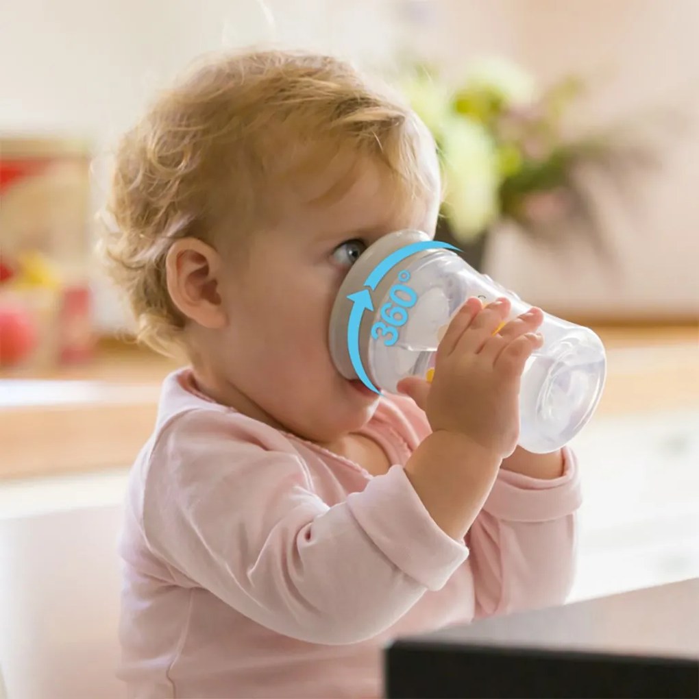 Dětský hrníček Magic NUK Cup Minnie (8+ m.) NUK 360° 230 ml