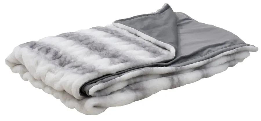 Světle šedá deka z umělé kožešiny InArt, 180 x 150 cm | BIANO