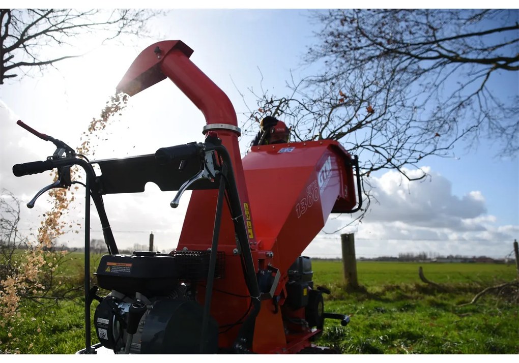 GTM GTS 1300 RG benzinový drtič dřeva s pásovým pojezdem