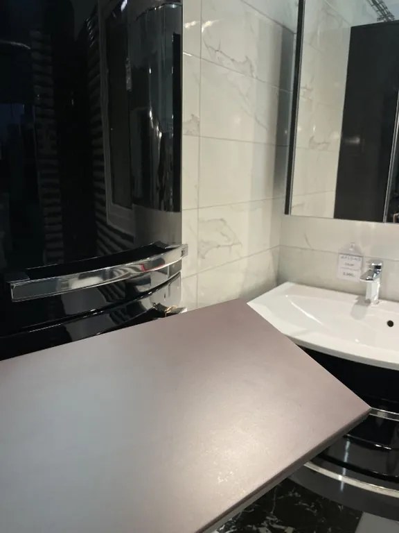Lavedo Vanessa Dark Melon 170 vysoká závěsná skříňka do koupelny