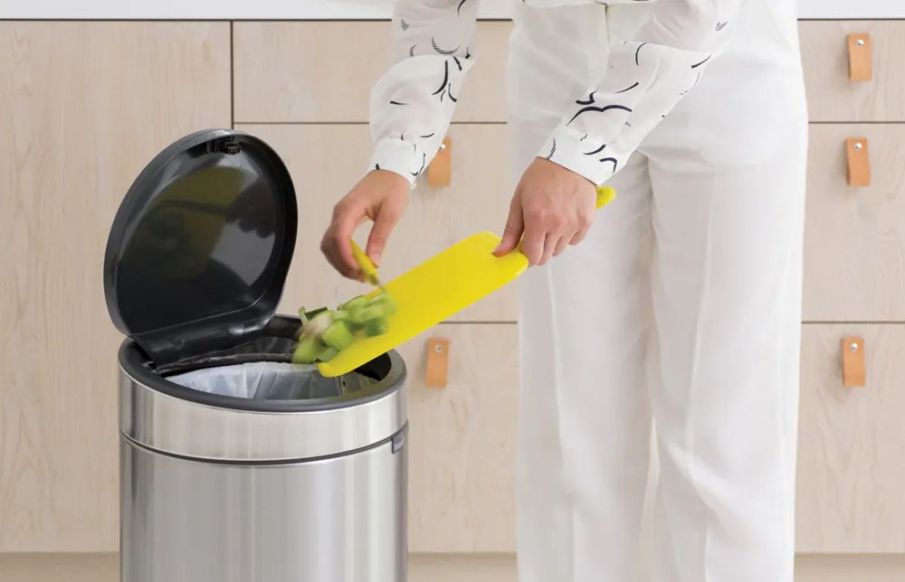 Brabantia Touch Bin NEW 30L Bílá