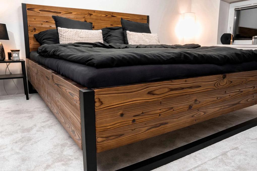 Masivní manželská postel Sterling s kovovou konstrukcí 180x200, 200x200