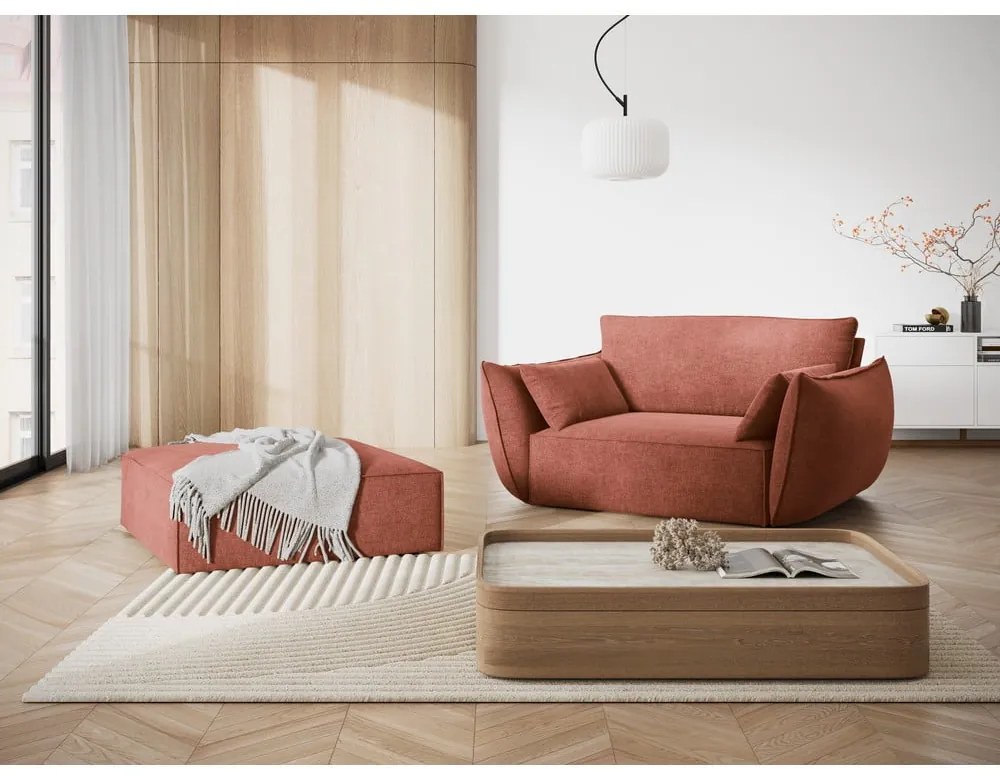 Žinylková podnožka v cihlové barvě Vanda – Mazzini Sofas