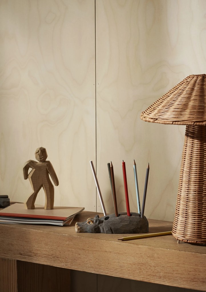 Dekorativní figurka Ferm Living Aksel dřevěná