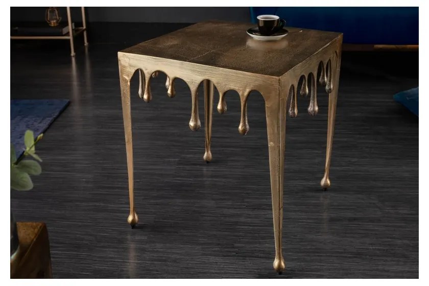 Massive home | Designový odkládací stolek LIQUID LINE L 50 CM zlatý