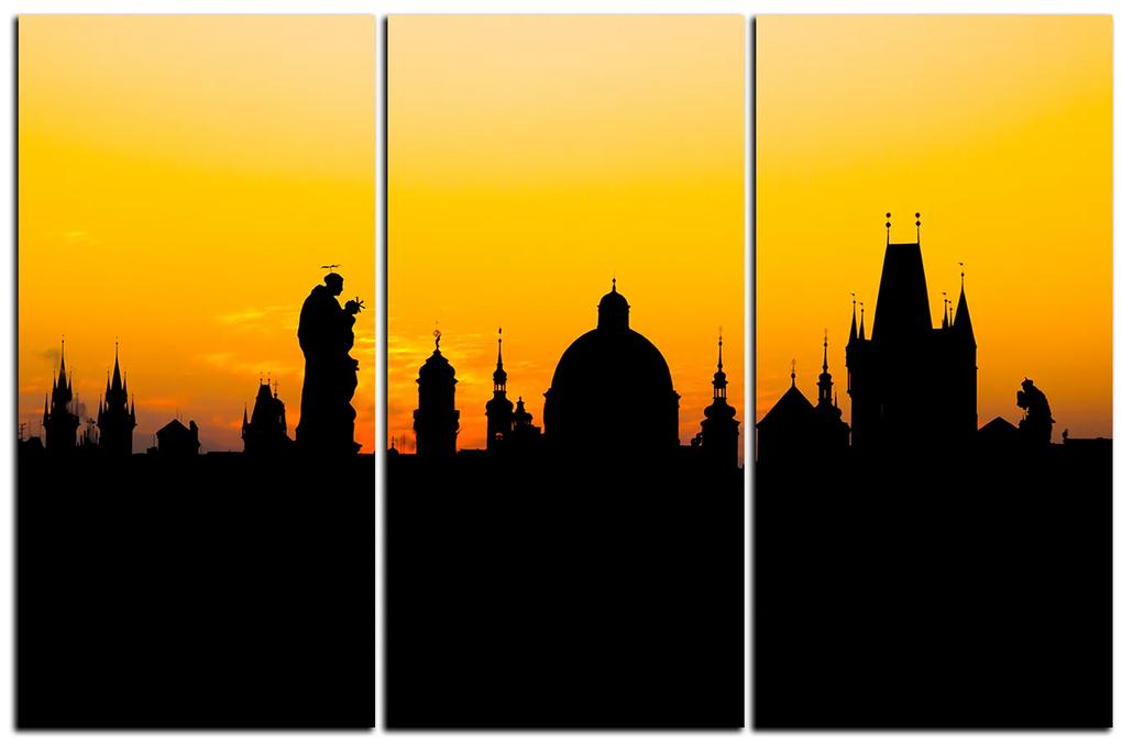Obraz na plátně - Siluety věží a sochy v Praze 1112B (135x90 cm)