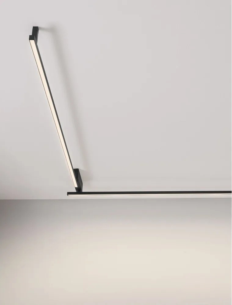 Matně černé hliníkové LED stmívatelné stropní svítidlo 4x309 cm Briana – Nova Luce