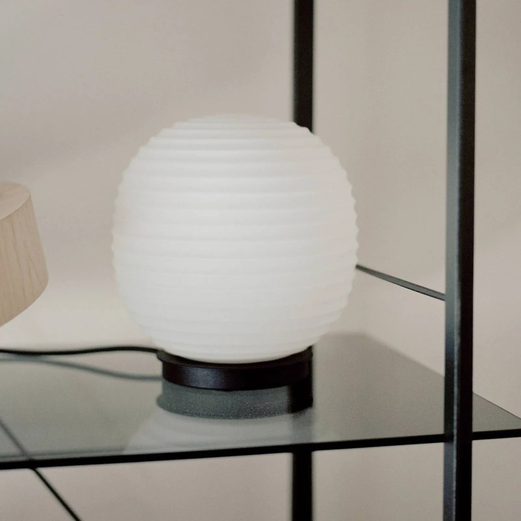 New Works Lantern Globe Small stolní lampa, Ø 20cm