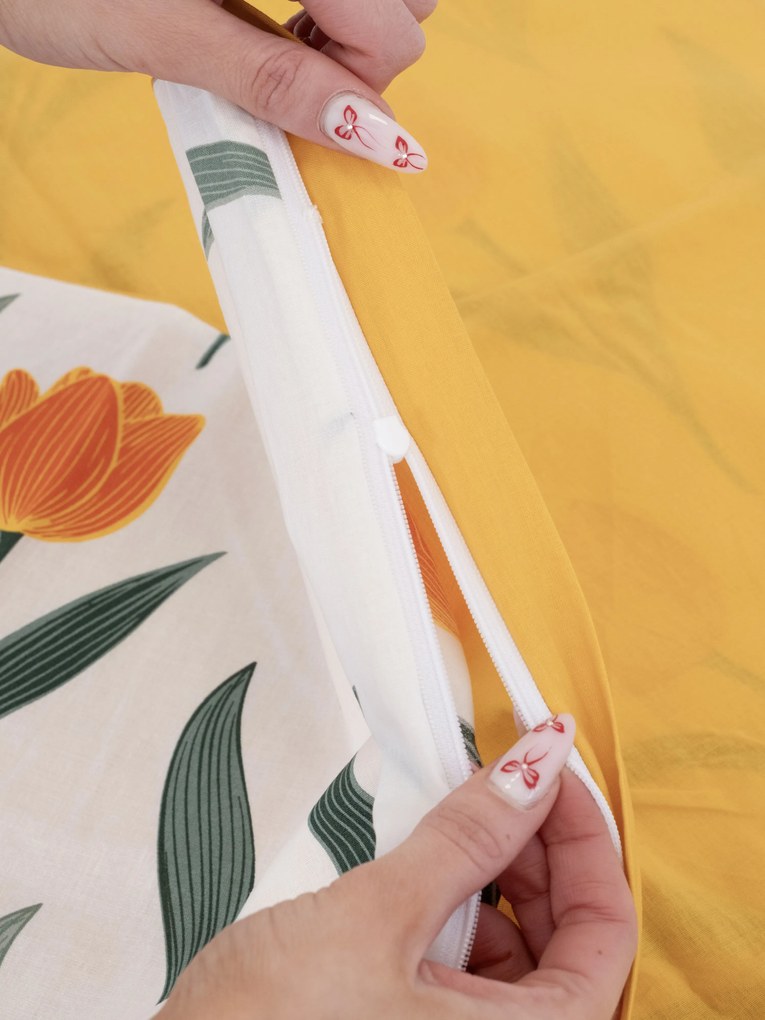 MK Lůžkoviny Bavlněný povlak na polštář Renforcé 40 x 60 cm - Květy tulipánů oranžové