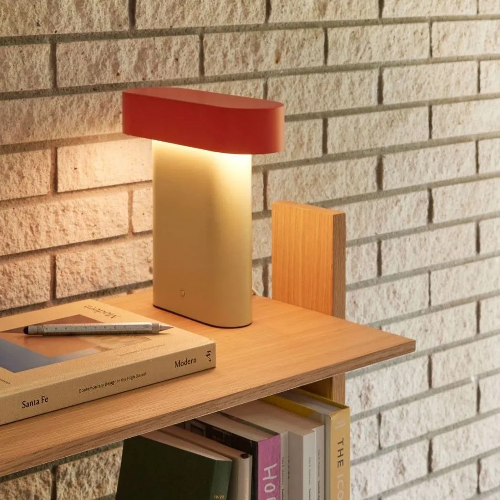 Hübsch Stmívatelná stolní LED lampa Sleek Green/Red, červená barva, kov