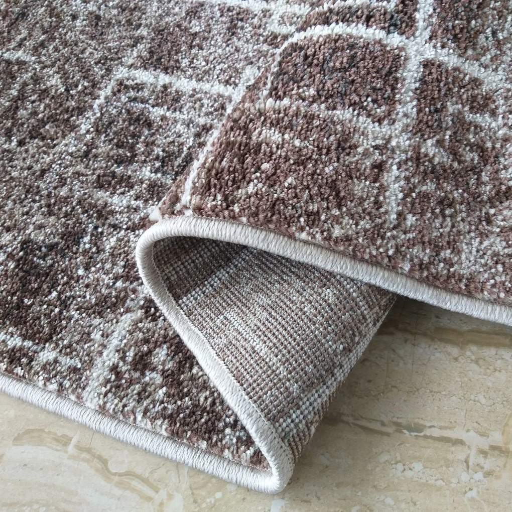 DY Hnědý koberec s bílými linkami Panamero 09 Rozměr: 60x100 cm