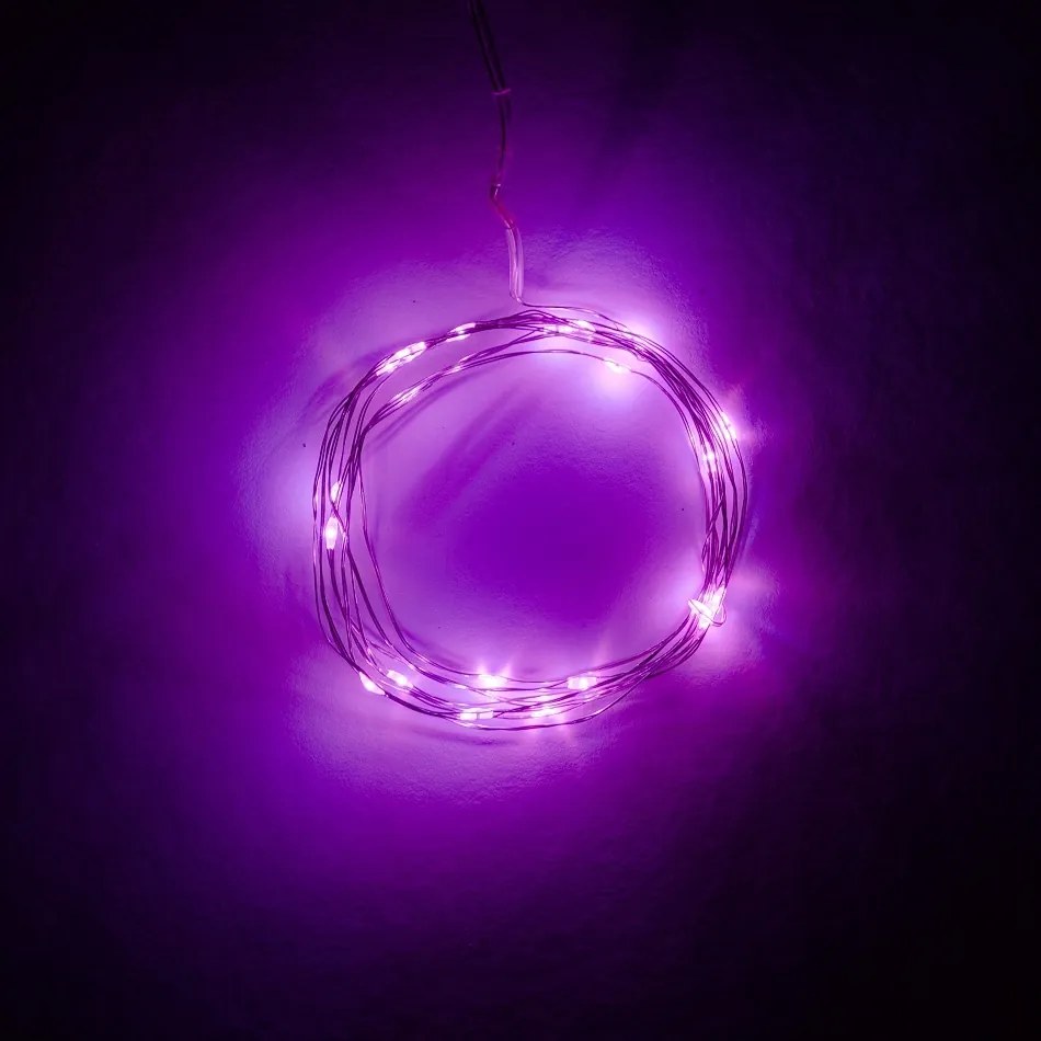 LED světýlka na baterie, kapičky, 2,30 m, růžová, 20 diod, drátek, IP20 interiér, 3 × AA
