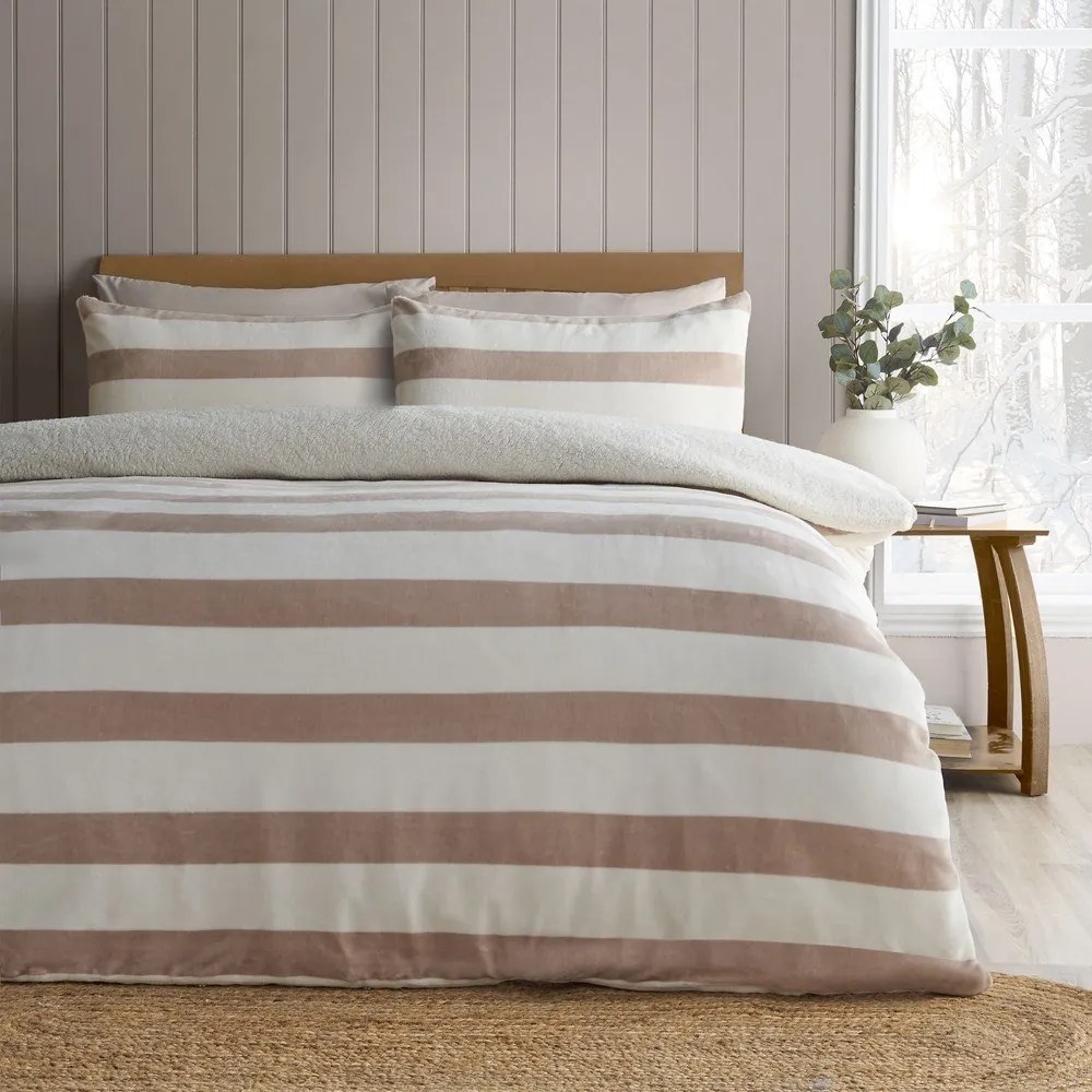 Povlečení na dvoulůžko s beránkem v přírodní barvě 200x200 cm Cosy Sherpa Stripe – Catherine Lansfield