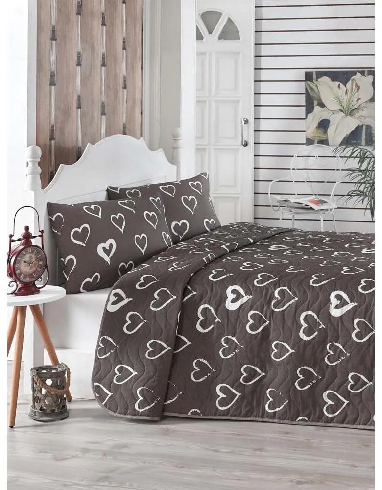 Hnědý prošívaný přehoz přes postel se 2 povlaky na polštáře Amor, 200 x 220  cm | BIANO