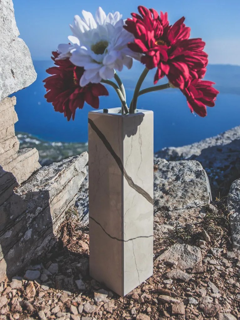 Stone Imperial Váza Flora hranatá – mramor Zečevo