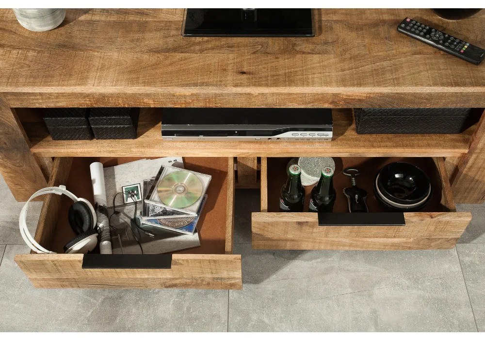 Massive home | TV stolek z mangového dřeva Iron craft 130 cm