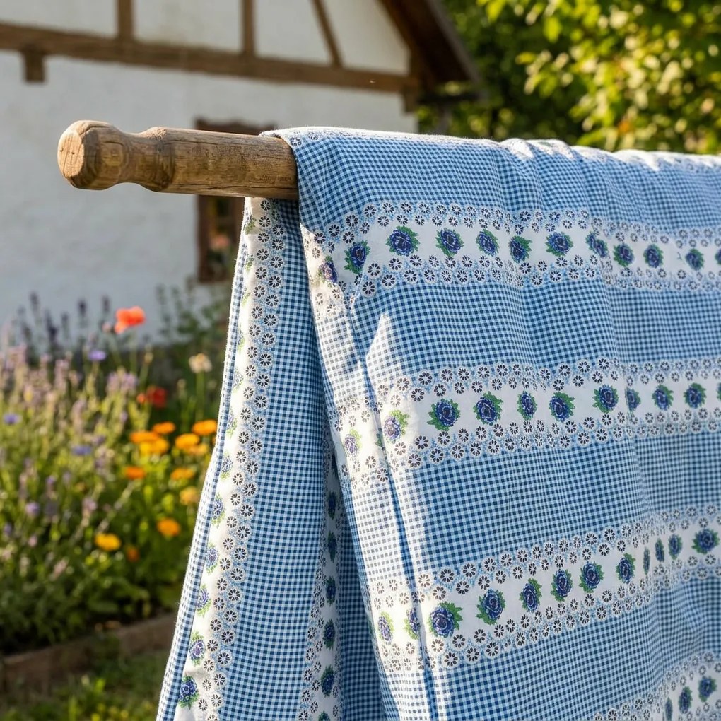 Bavlněné povlečení Mirabelka modrá Zapínání: zip, Velikost polštáře: 50x70, Velikost přikrývky: 140x200