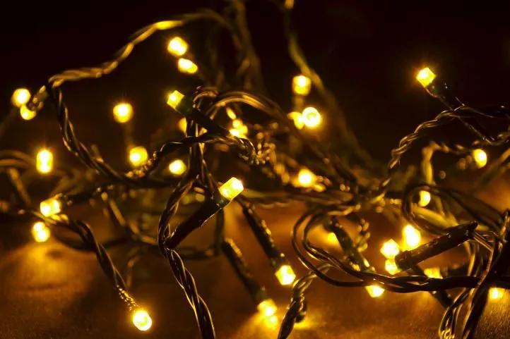 Nexos Vánoční LED osvětlení 4m - teple bílá, 40 diod