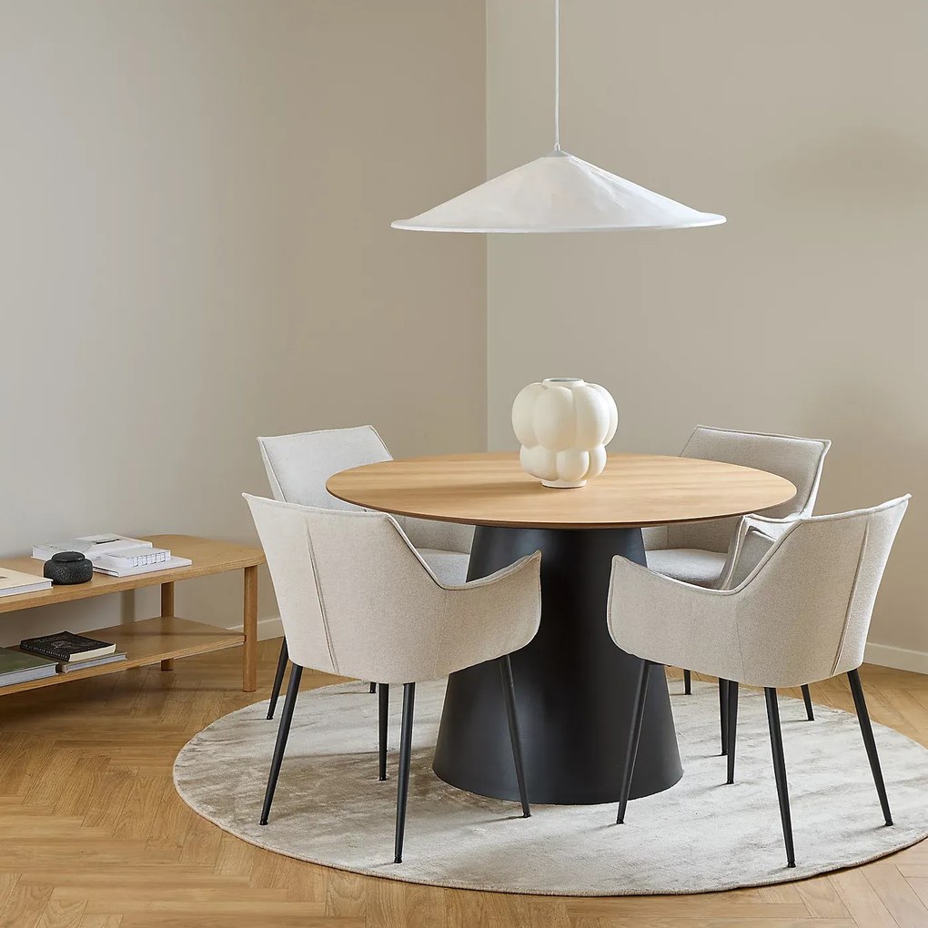 Kulatý jídelní stůl Soli 120 cm dub přírodní/černý