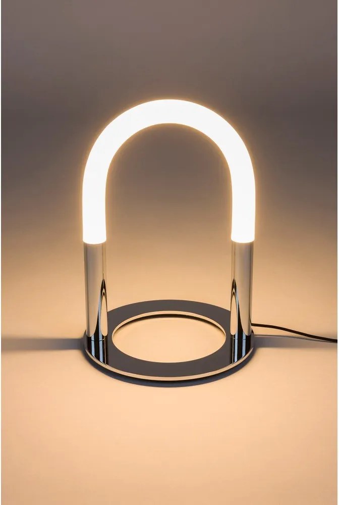 Kovová LED stmívatelná stolní lampa ve stříbrné barvě (výška 36 cm) Arch – Zuiver