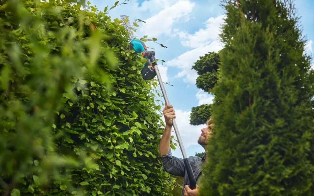 Aku nůžky na trávu a keře Gardena PowerCut 20/18V P4A solo 14752-55