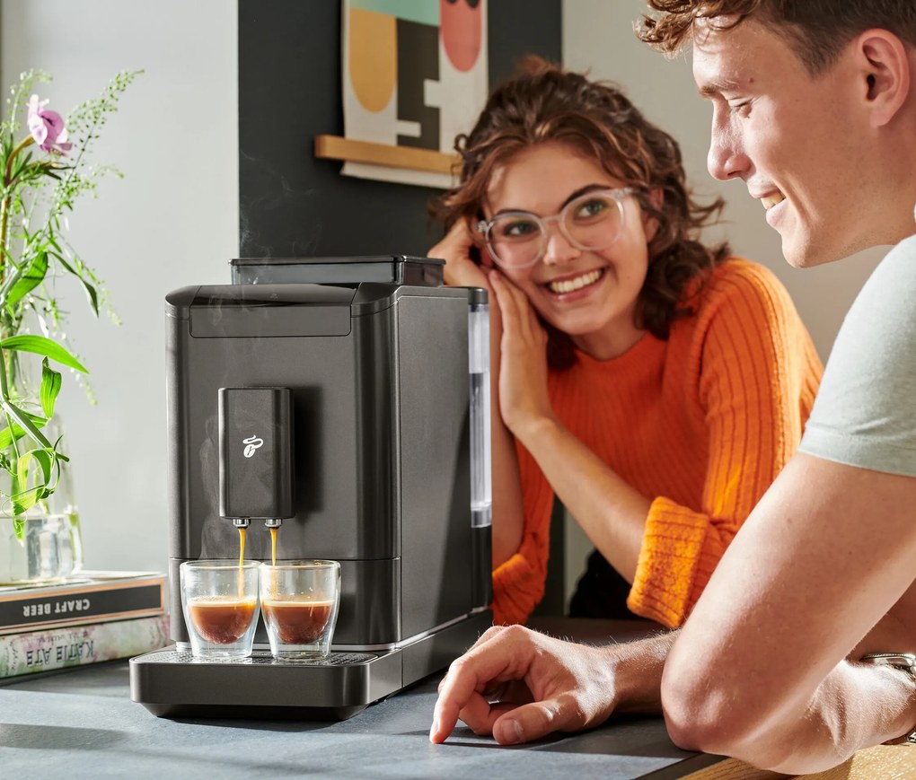 Tchibo - »Esperto2 Caffè« plnoautomatický kávovar - barva: grau