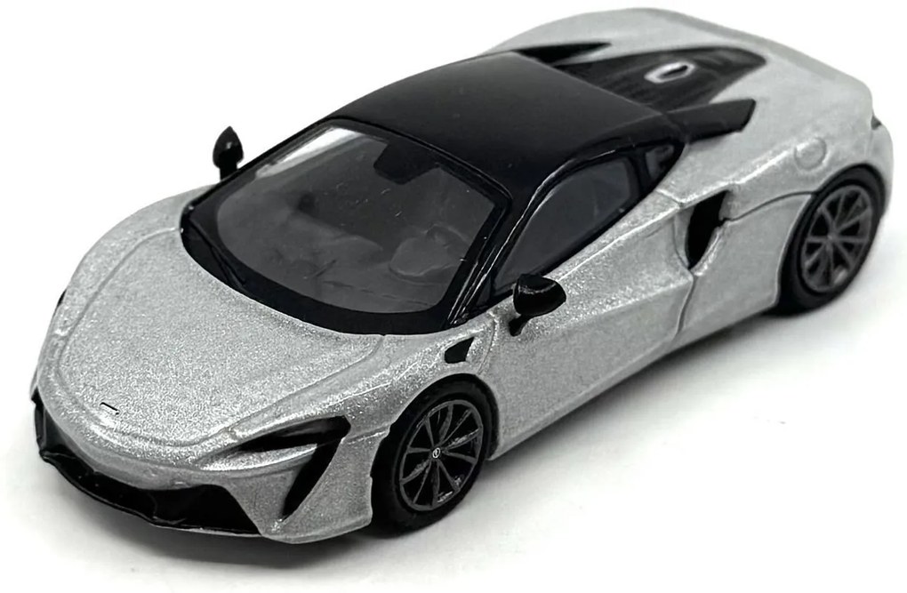 Mini gt mclaren artura ice silver 1:64