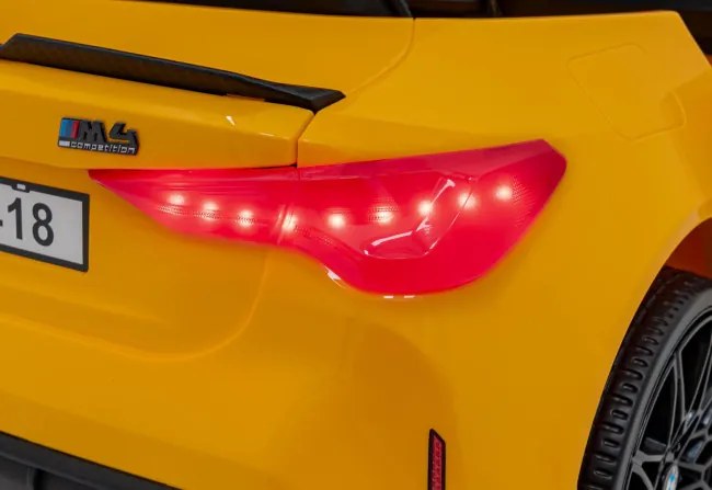 Elektrické autíčko BMW M4 žluté