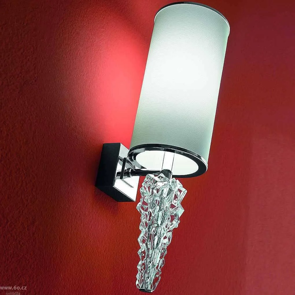 Axo light APSUBZERBCCRE14 Subzero, bílá designová nástěnka s českým křišťálem, 1x9W úsporné, výška 41cm