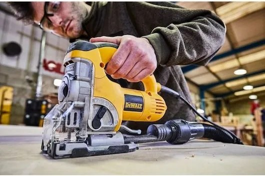 Přímočará pila DeWALT DW331K-QS