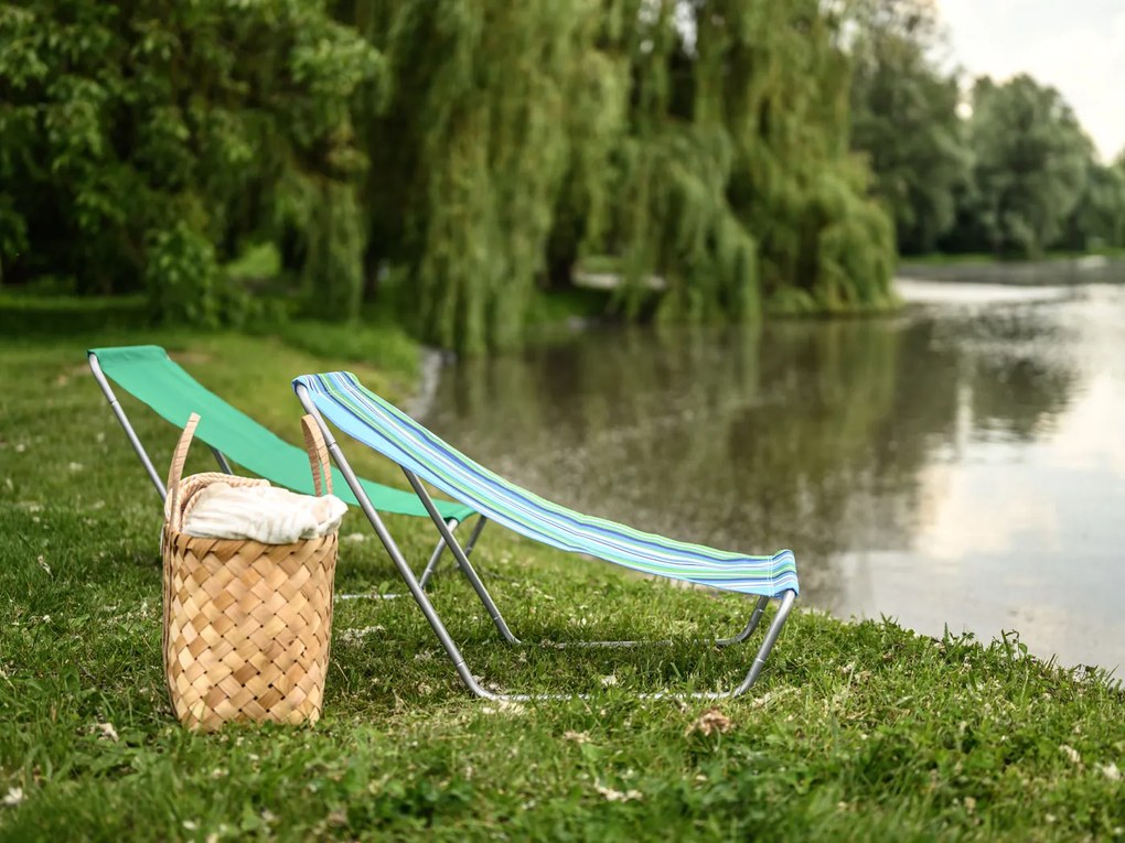 Zelené skládací plážové lehátko SAND