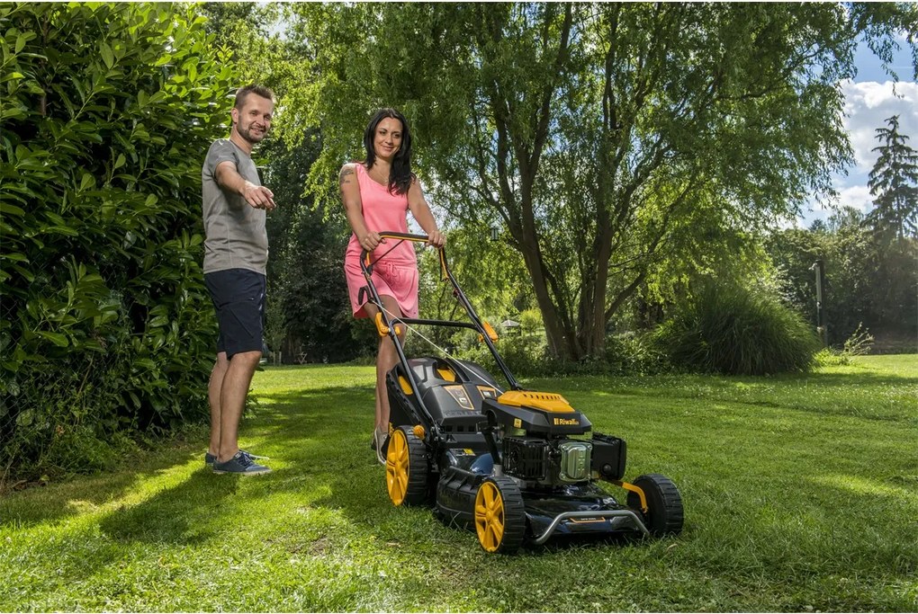 Benzínová sekačka na trávu Riwall PRO RPM 5355 4v1 s pojezdem