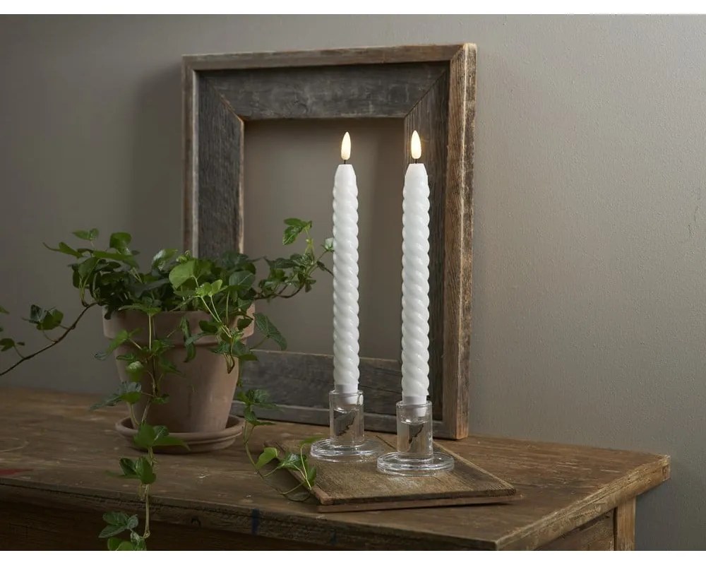 Sada 2 bílých voskových LED svíček Star Trading Flamme Swirl Antique, výška 25 cm