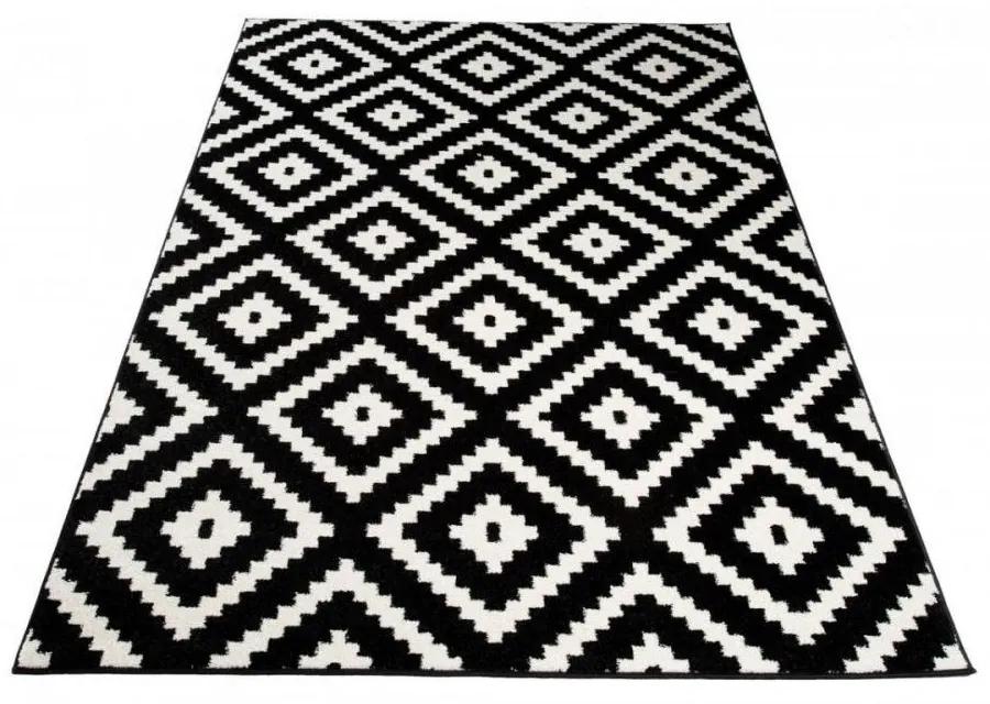 Kusový koberec Remund černý 60X100 60x100cm