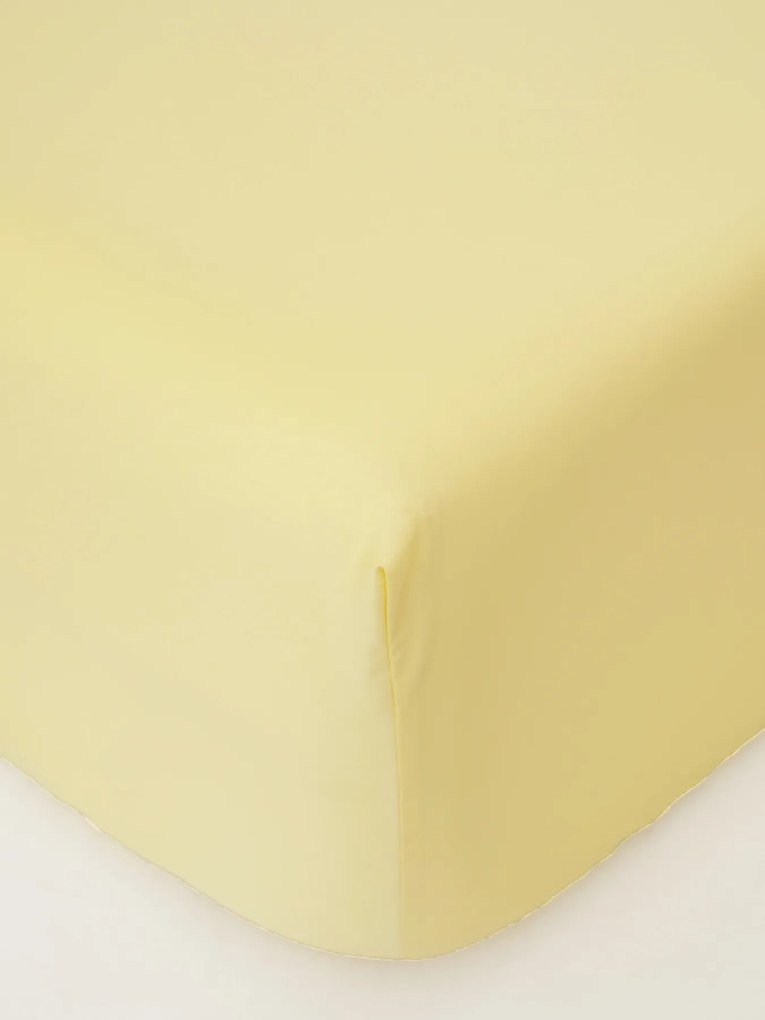 MK Lůžkoviny Saténové prostěradlo Diana 140 × 200 cm - pastelově žlutá