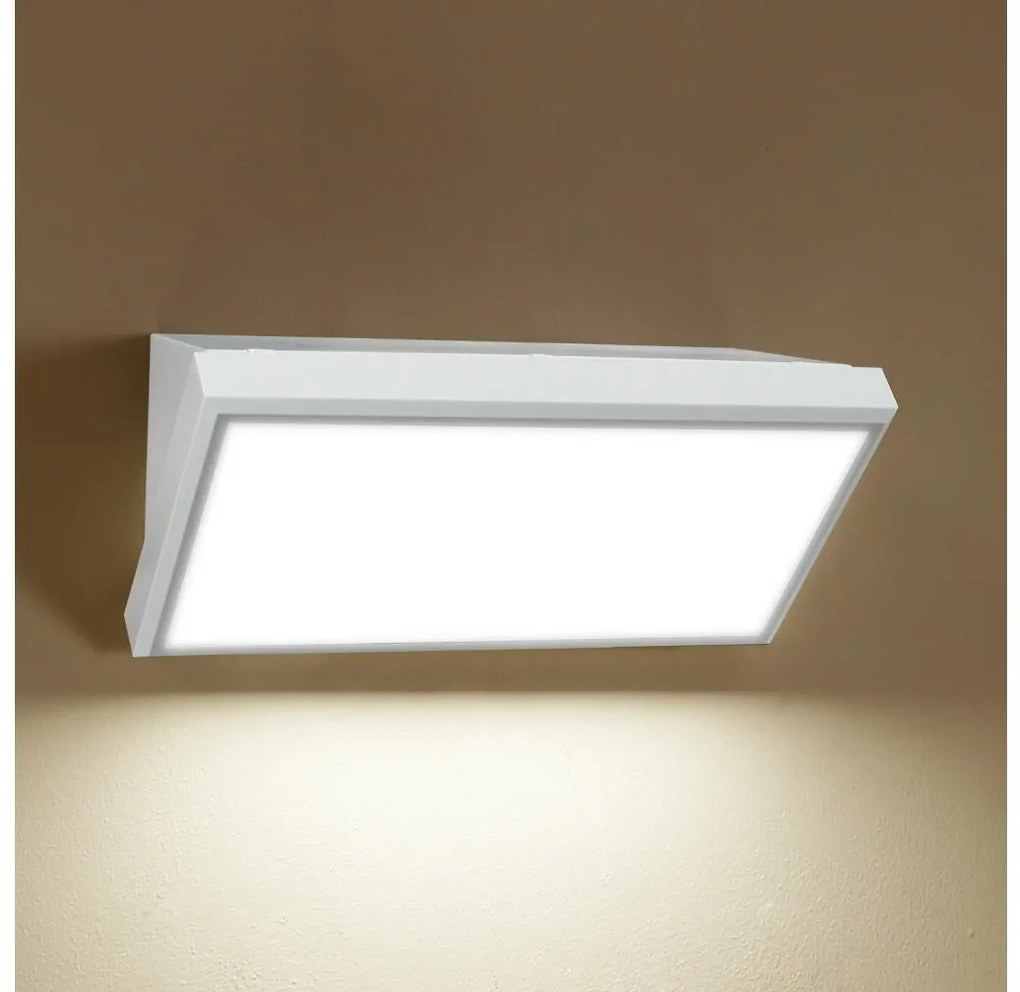 Brilagi - LED Venkovní nástěnné svítidlo TRIANGLE LED/20W/230V bílá IP65