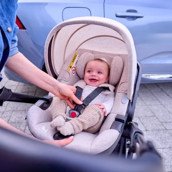 Lionelo - Autosedačka MOXIE i-Size 40-87 cm Beige Sand