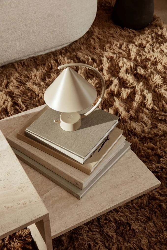 Ferm Living Designová stmívatelná lampa Meridian Cashmere, béžová barva, kov