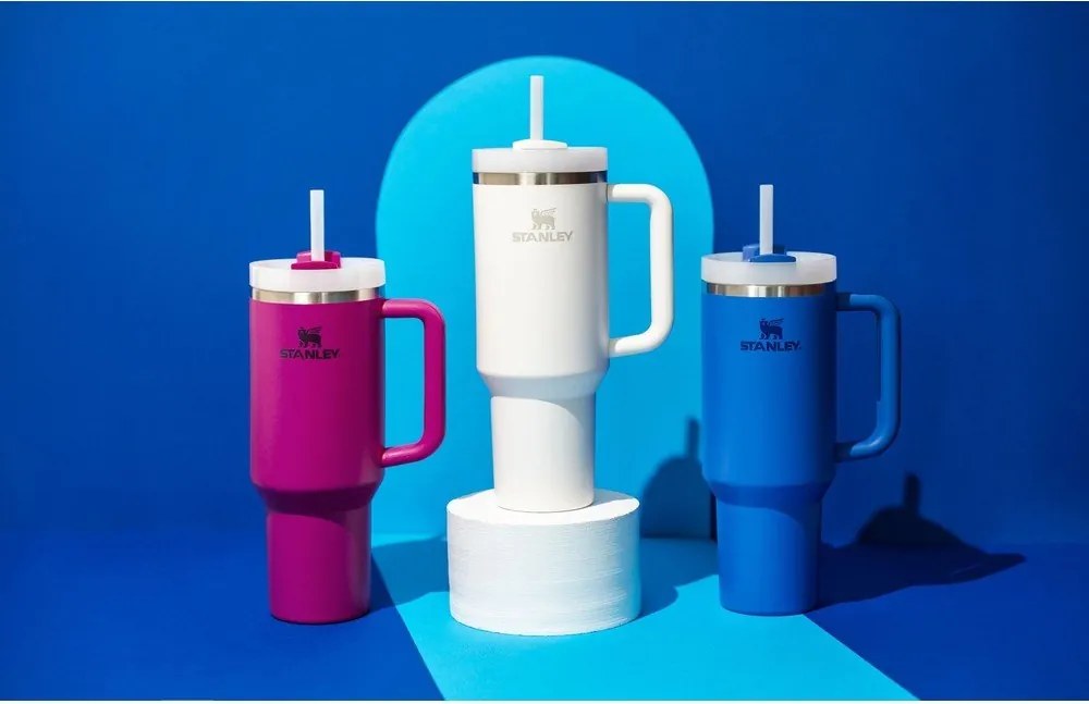 Bílá termoska s brčkem z nerezové oceli 1,18 l Quencher H2.0 FlowState Tumbler Frost – Stanley