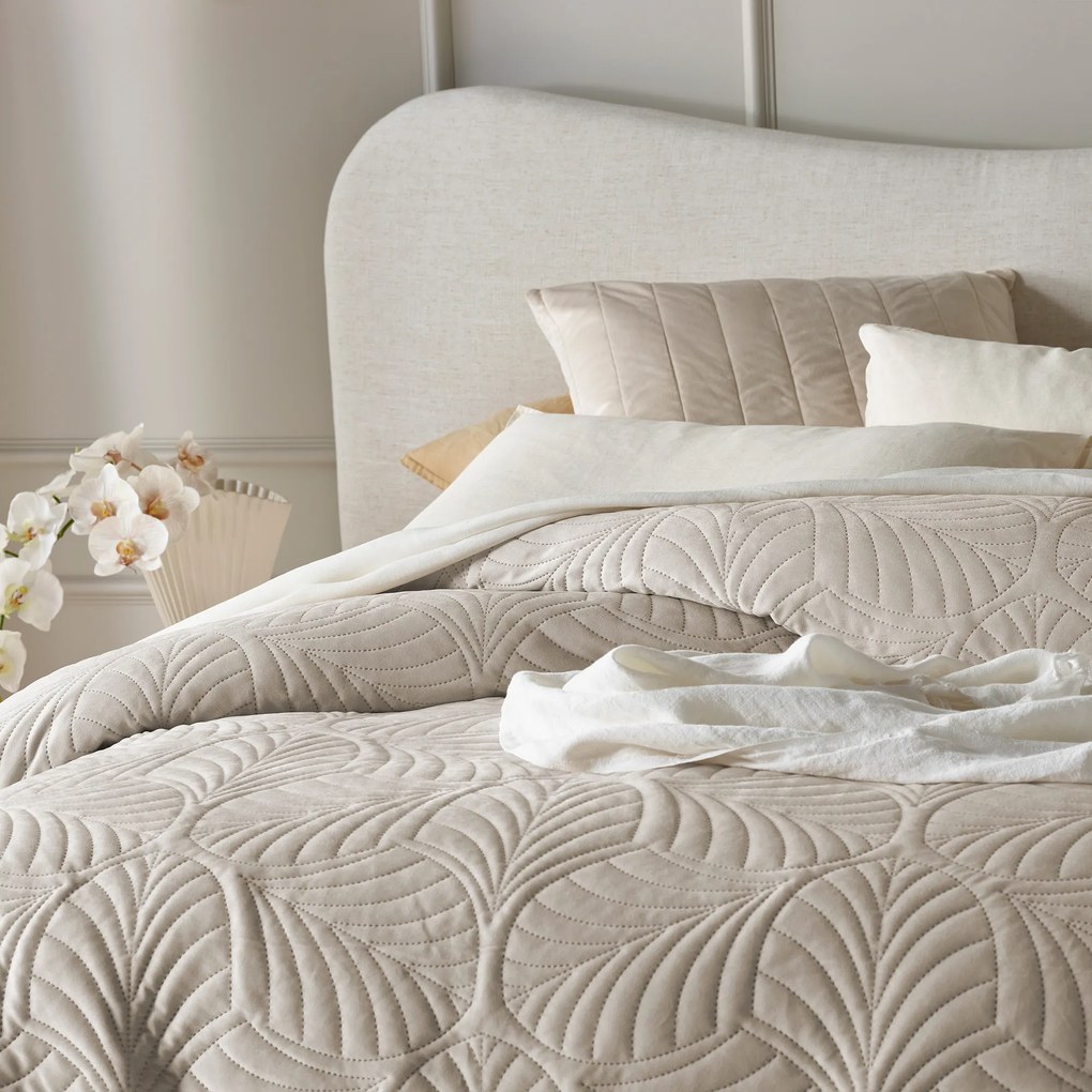 Room99 Přehoz na postel Feel Listy Jednobarevný Prošívaný Barva: Tmavě šedá, Velikost: 200 x 220 cm