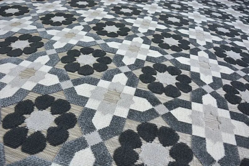 Kusový koberec LISBOA 27206/356 květiny šedý
