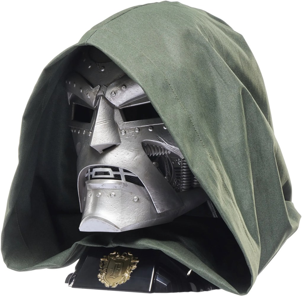 Hasbro marvel legends doctor doom premium rolena hraní helmet