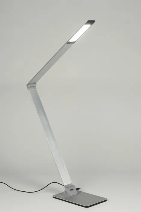 Stolní LED lampa Verner