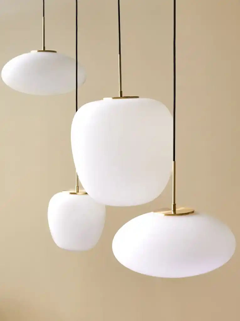 Hübsch Závěsný lustr White & Gold Lamp, bílá barva, sklo, kov, plast | BIANO