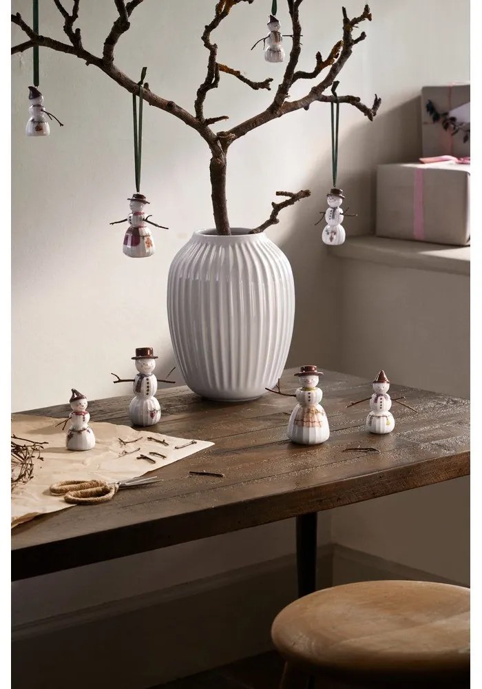 Porcelánová vánoční figurka (výška 9 cm) Hammershøi Snowwife – Kähler Design