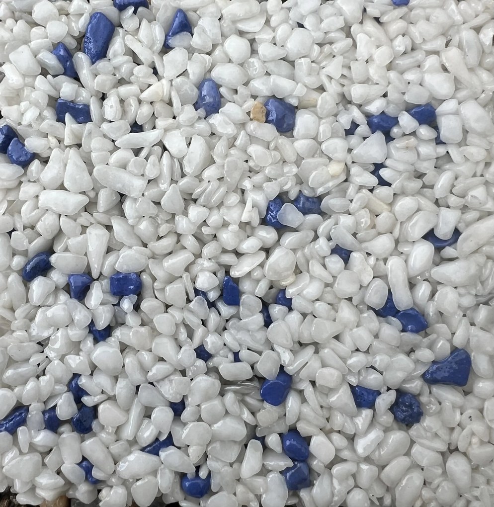 Báča Beton Kamenný koberec na stěnu Indigo day Frakce: Střední (1 – 4 mm), vydatnost setu 3,5 m², Doporučené použití v: interiéru - akrylátové pojivo