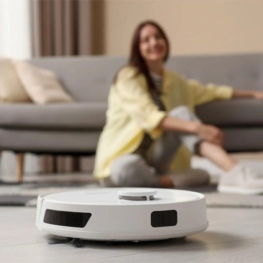 TESLA RoboStar iQ660 - laserový robotický vysavač