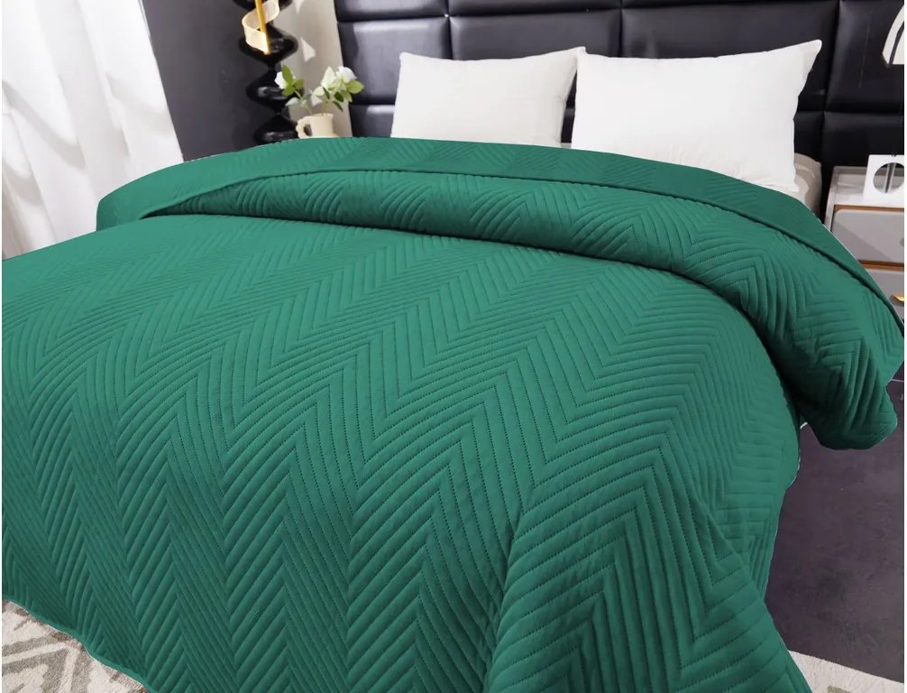 Zelený sametový přehoz na postel ARROW VELVET Rozměr: 200 x 220 cm