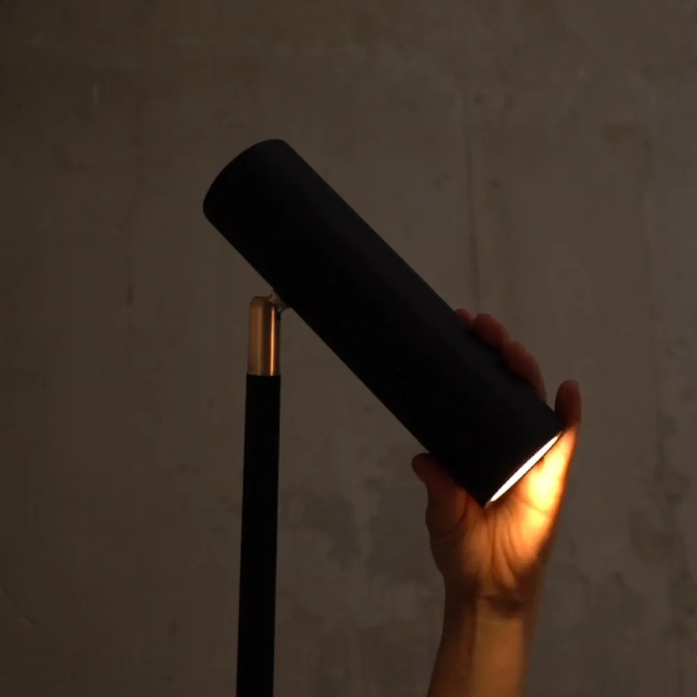 Černá stojací lampa SULION Milan, výška 150 cm