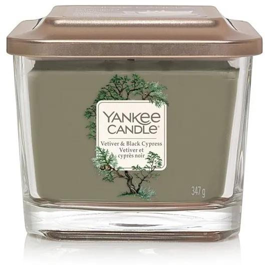 OnaDnes -20% Střední vonná svíčka Yankee Candle Elevation Vetiver & Black Cypress